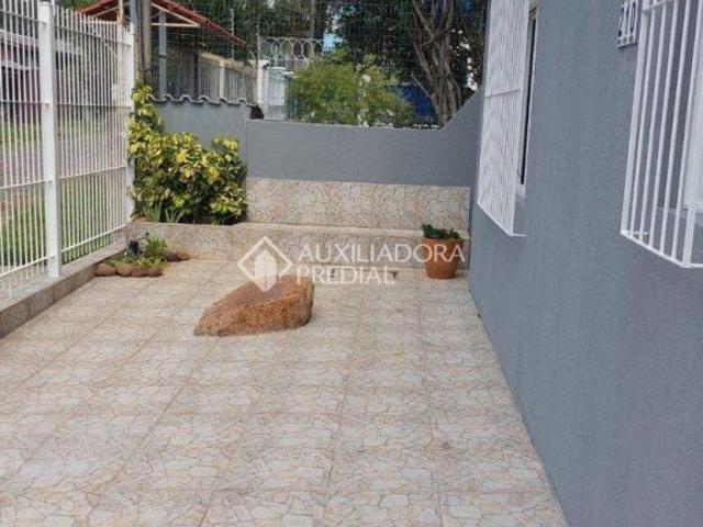 Casa quatro quartos no bairro Santa Fé