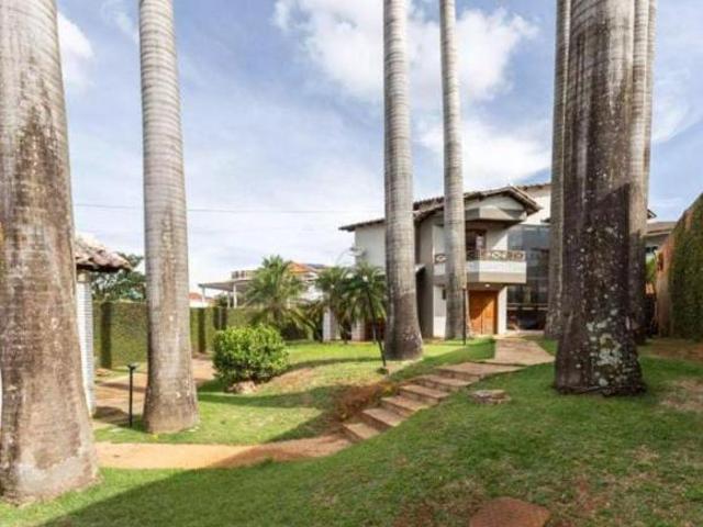 Casa quatro suites lote 900 metros