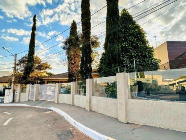 CASA RUA 6, Vicente Pires, 4 Quartos, 2 suítes, condomínio alto padrão, 520m