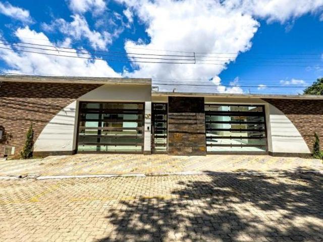 Casa rua 3 Vicente Pires, condomínio portaria 24 horas, 800m, lazer completo