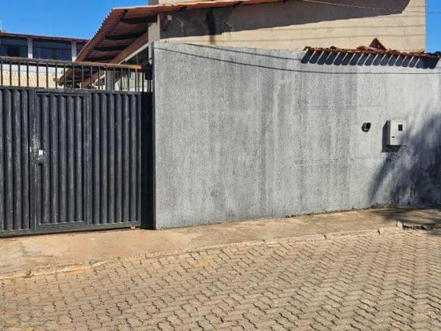CASA RUA 3B LOTE 400M²