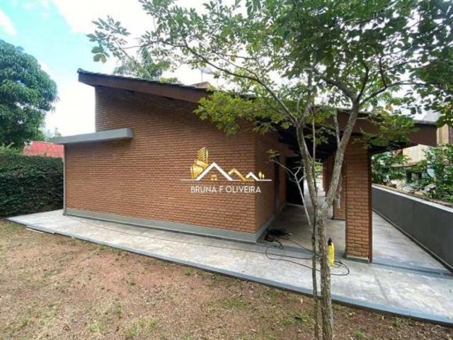 CASA RÚSTICA A VENDA