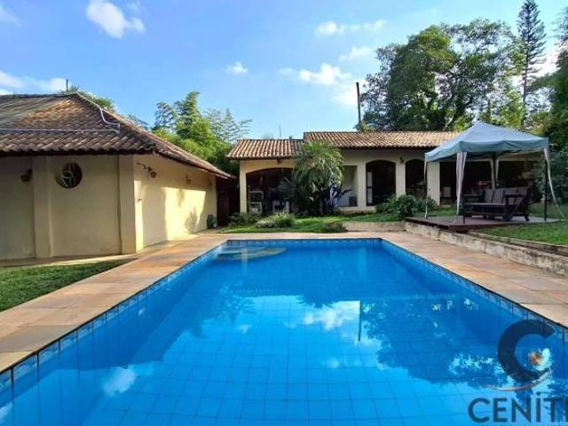 Casa Rústica no Jardim Colibri 5 Dorms 3 Sts, Piscina e Espaço Gourmet