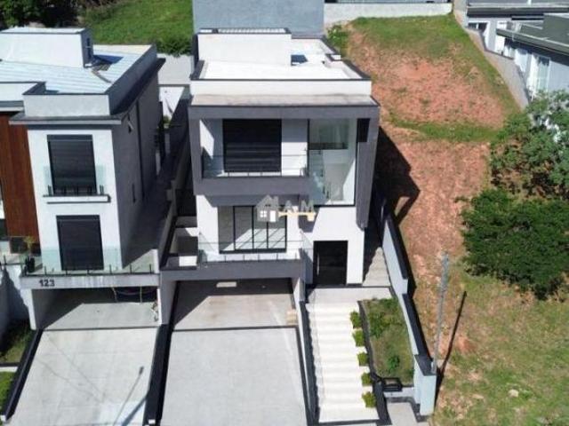 Casa R$: 2.200.000,00 New Ville
