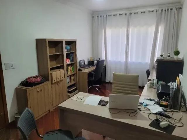 Casa Recém Reformada de 200m² na Vila Independência, em Sorocaba