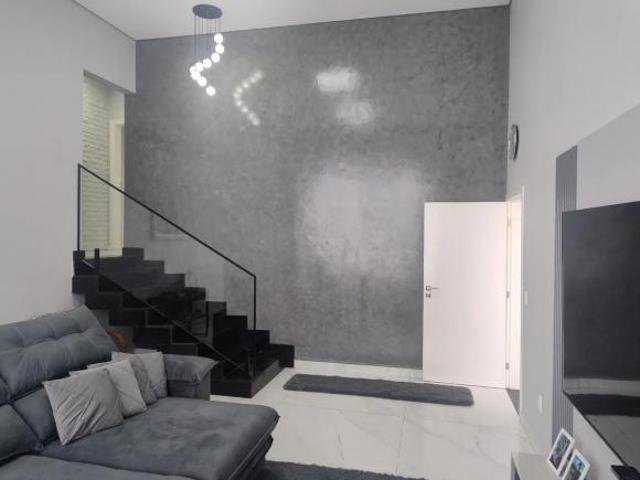 CASA RECÉM CONSTRUÍDA