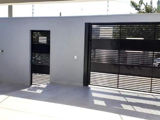 Casa recém construída no Portal Ville Jardins