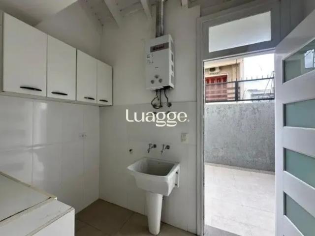 Casa redidencial em condominio fechado para locação no bairro hipica 134m² 03 quartos sendo 01 s