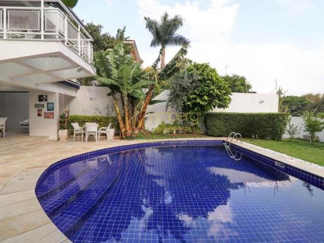 Casa reformada. 4 suítes. Morumbi. Próximo ao Einstein