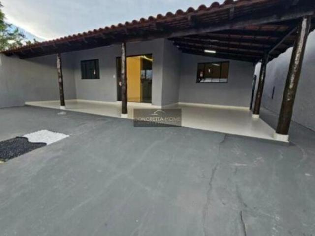 Casa Reformada 140m² com 3 Quartos, Ampla Garagem e Espaço Gourmet no Tijucal
