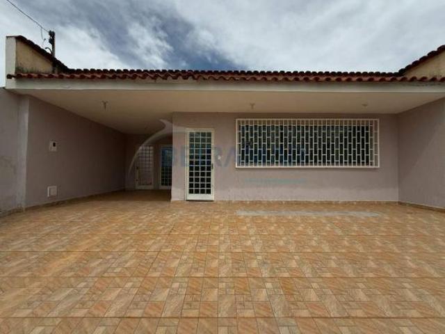 Casa reformada, 3 quartos 2 suítes, porcelanato, 3 vagas – QNG 35, Taguatinga Norte/DF