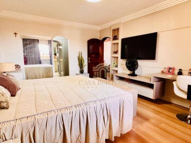 CASA REFORMADA TAGUATINGA 5 QUARTOS ACEITA FINANCIAMENTO FGTS ARMÁRIOS CLOSET CHURRASQUEIRA