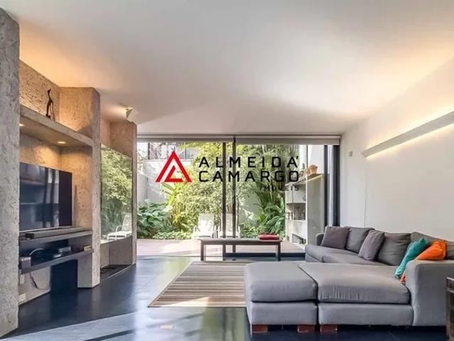 Casa Reformada Vila Nova Conceição 223m² 2 dormitórios 1 suíte 2 vagas