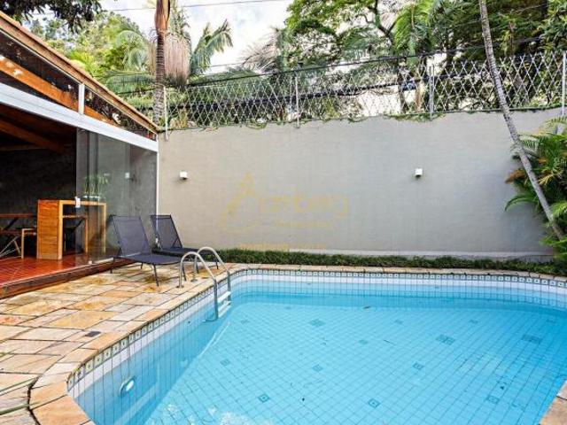 Casa reformada com 4 suítes e escritório no Jardim dos Estados / Alto da Boa Vista
