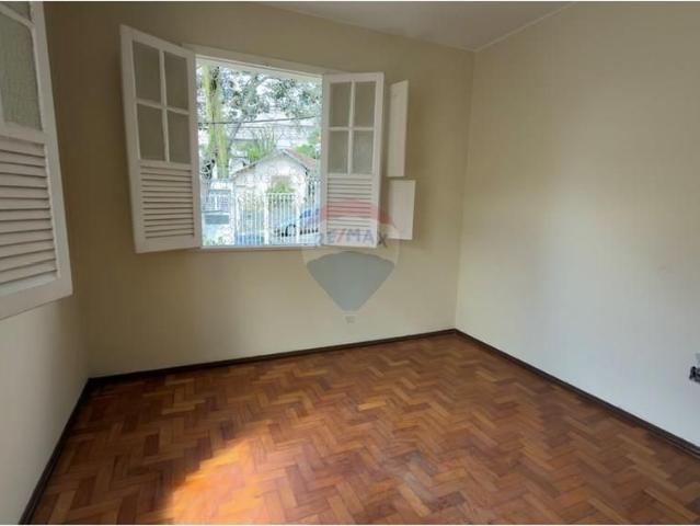 Casa Reformada com 6 Quartos na Barão de Cataguases – Ideal para Residencial ou Comercial