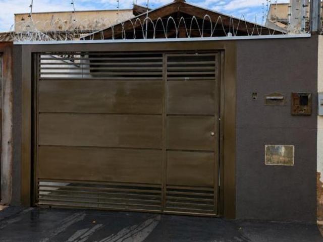 CASA REFORMADA COM CHURRASQUEIRA | ACEITA FINANCIAMENTO