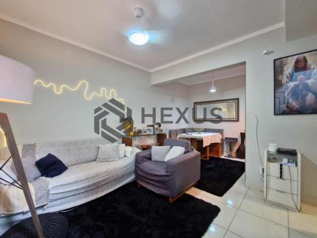 Casa reformada com churrasqueira na Vila Santa Rosa, Guarujá