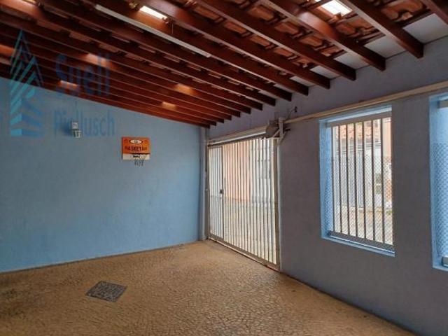 Casa reformada com boa localização 3 vagas próximo a supermercado banco aceita financiamento,FGTS,pe