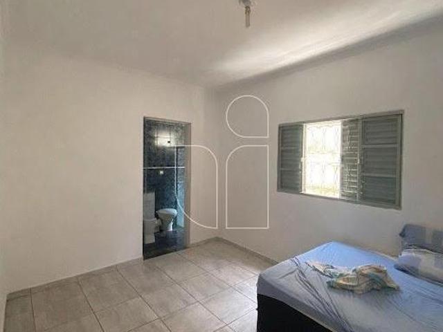 Casa reformada com piscina no Palmital