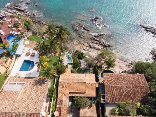 Casa reformada com vista para o mar