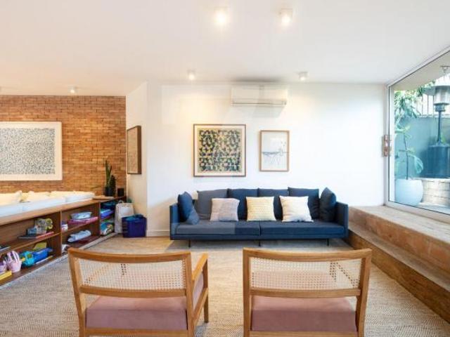 Casa reformada completa e pronta para morar localizada no bairro Jardim Paulista