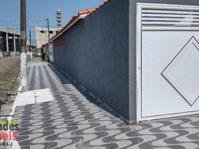 Casa reformada de esquina com 2 quartos à venda, 60 m² por R$ 425.000 aceita imóvel e automóvel Ma