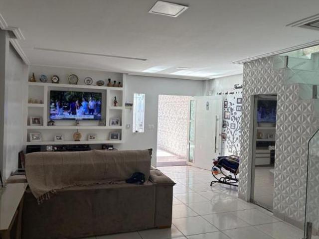 CASA REFORMADA E PRONTA PARA MORAR ! 3 SUITES MAIS CONFORTO ABSOLUTO EM VICENTE PIRES