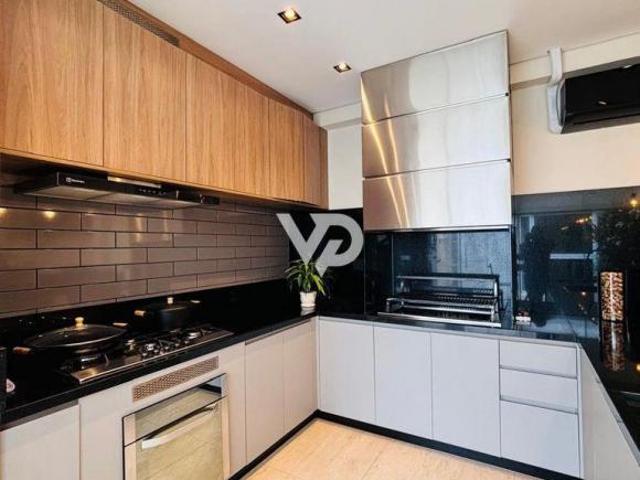 Casa reformada e repaginanda para venda no Tamboré 4 Alphaville