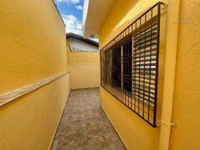 CASA REFORMADA NO CAIÇARA – APENAS 400 METROS DA PRAIA!