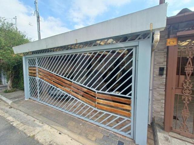 Casa Reformada Próxima à Invernada do Barro Branco com 3 Dormitórios, Suíte e Espaço Gourmet