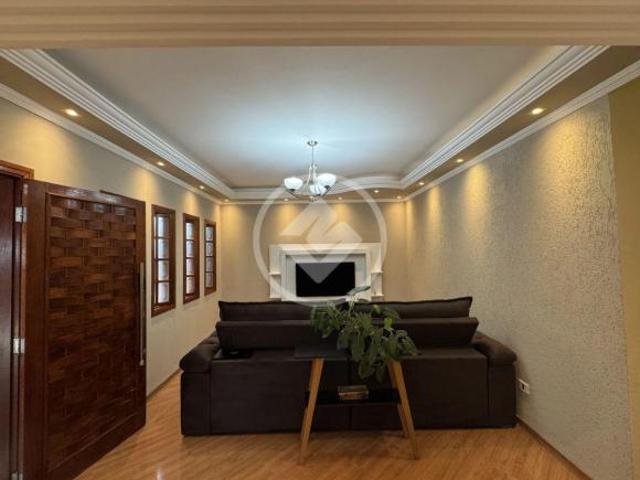 Casa reformadíssima, 3 dormitório, com bela area gourmet