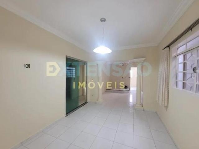 CASA RESIDENCIA à venda no bairro MONTERREY, ARAÇATUBA cod:33559