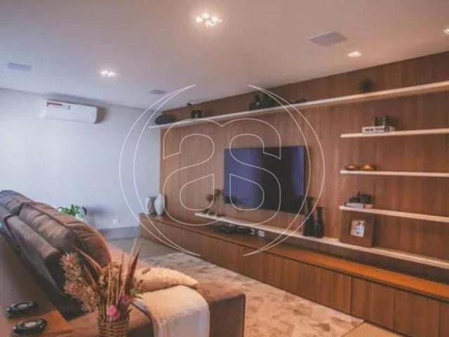 CASA RESIDENCIAL NA REGIÃO DE MOEMA