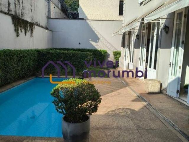 Casa Residencial no Morumbi 4 Suítes
