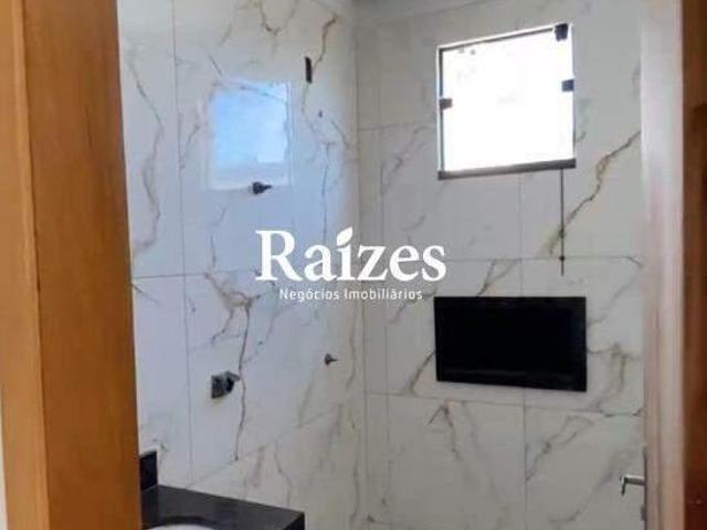 Casa residencial no Bairro Laranjeiras com 3 quartos, 1 suíte, 2 vagas
