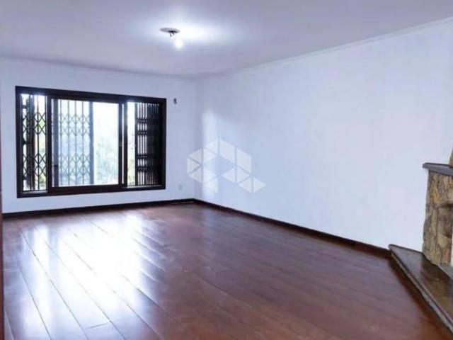 Casa residencial no Jardim Itu