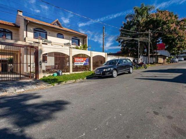 CASA RESIDENCIAL NO XAXIM COM 216m² l 4 QUARTOS COM PEQUENO BARRACÃO NOS FUNDOS