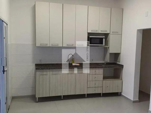 Casa Residencial ou Comercial à venda com 03 dormitórios 1 suíte com closet, 141m² Vila Arens II
