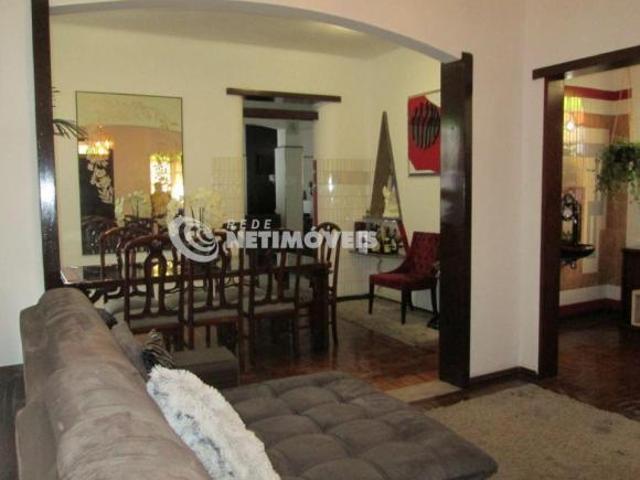 Casa Residencial ou Comercial em Estilo Colonial