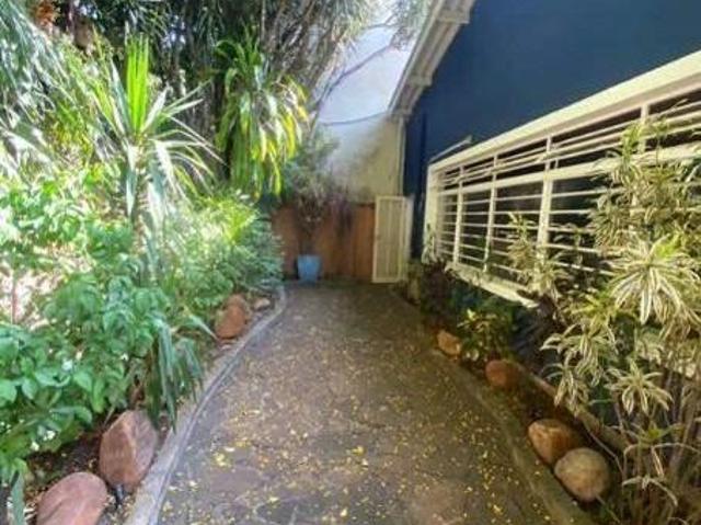 Casa Residencial ou Comercial em Jardim Paulista com 160m²
