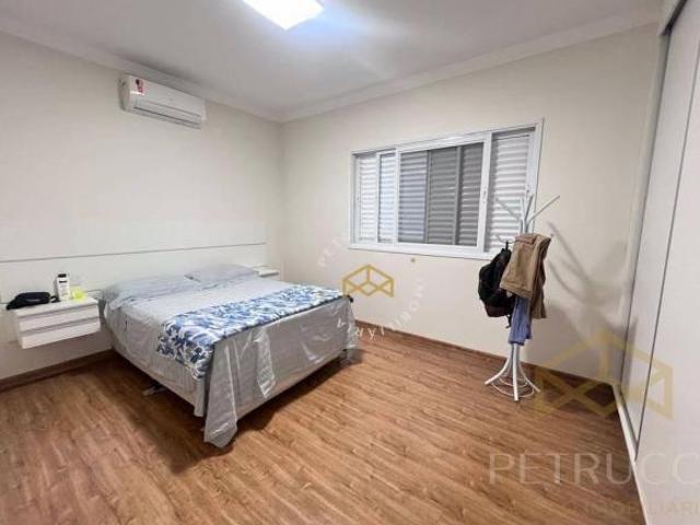 Casa com 3 dormitórios à venda, 252 m² por R$ 2.500.000,00 Condomínio Vale do Itamaracá Valinhos