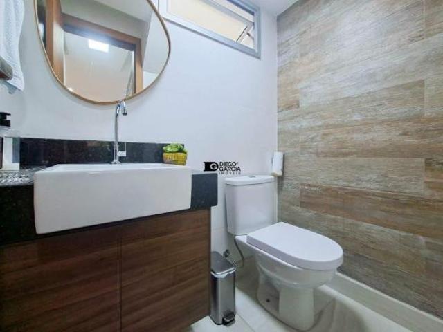 Casa Residencial à Venda em Contagem/MG | 4 Quartos 2 Suítes | Varanda Gourmet