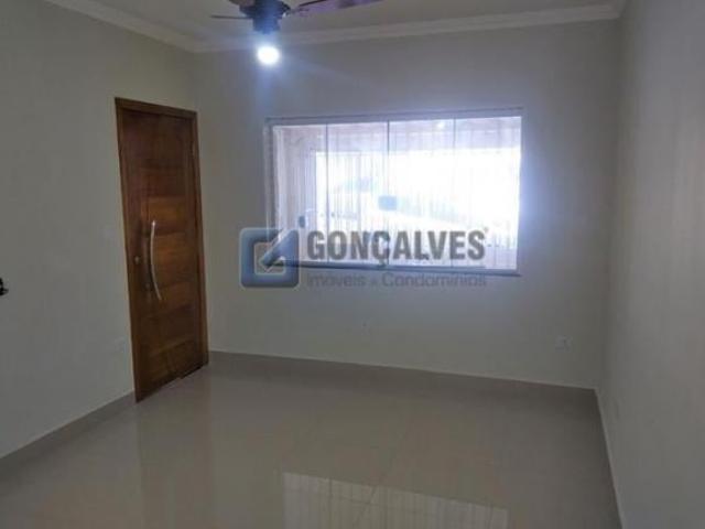 Casa residencial à venda em Assunção, SBC: 3 quartos, porcelanato, 2 vagas