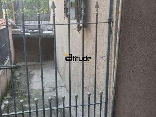 Casa Residencial à venda em Barueri Centro | 3 quartos, quintal e churrasqueira