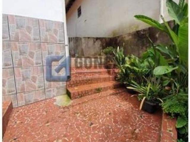 Casa residencial à venda em Diadema Centro 139,55 m² internos, 352 m² de terreno