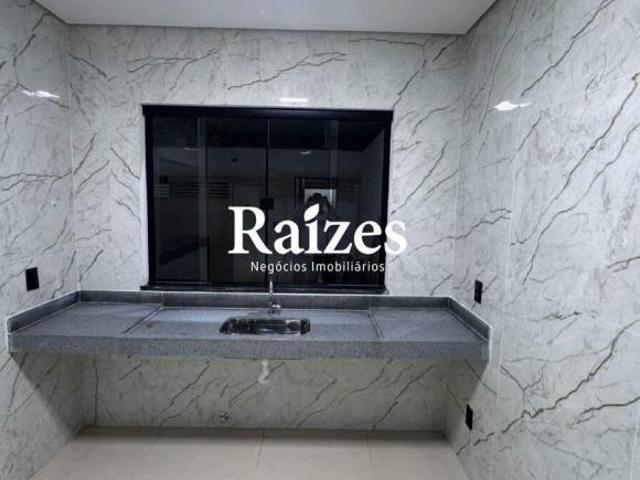 Casa Residencial à Venda em Jardim Europa, Uberlândia – 2 Quartos, 1 Suíte, 70m²