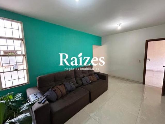 Casa Residencial à venda em Jardim Patrícia, Uberlândia – 3 Quartos, Varanda Gourmet