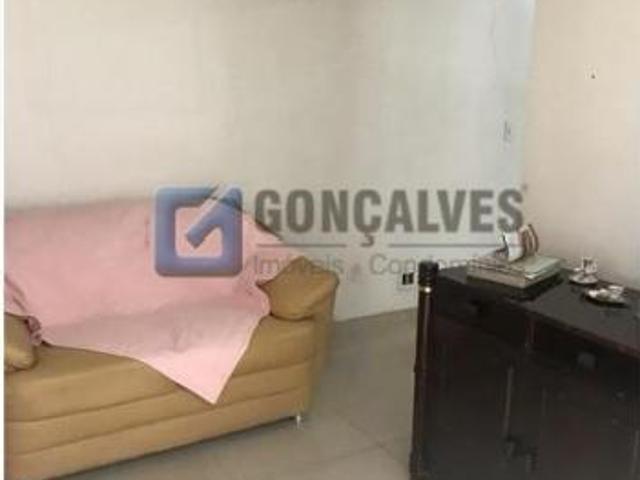 Casa residencial à venda em Jardim Petroni, SBC — 3 dorms, 1 suíte, 2 vagas