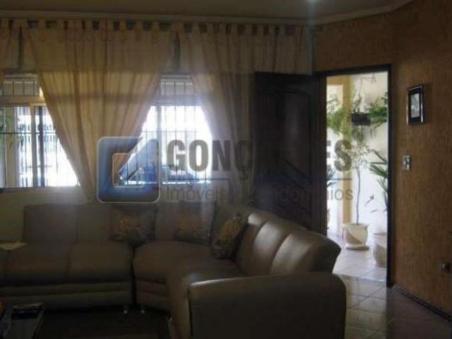 Casa Residencial à Venda em Montanhão SBC – 237 m², 2 suítes, 3 vagas