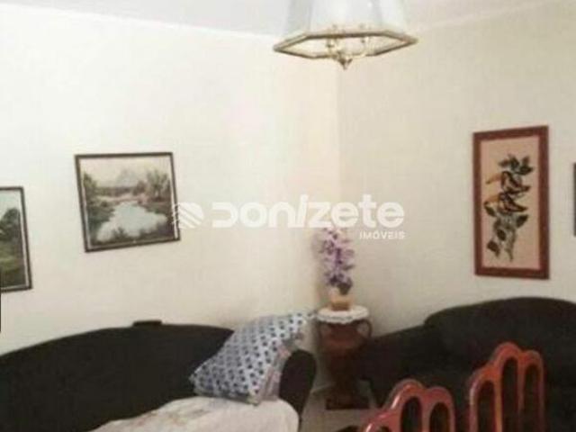 Casa Residencial à venda em Santo André Jardim | 3 dorms 1 suíte | 4 vagas
